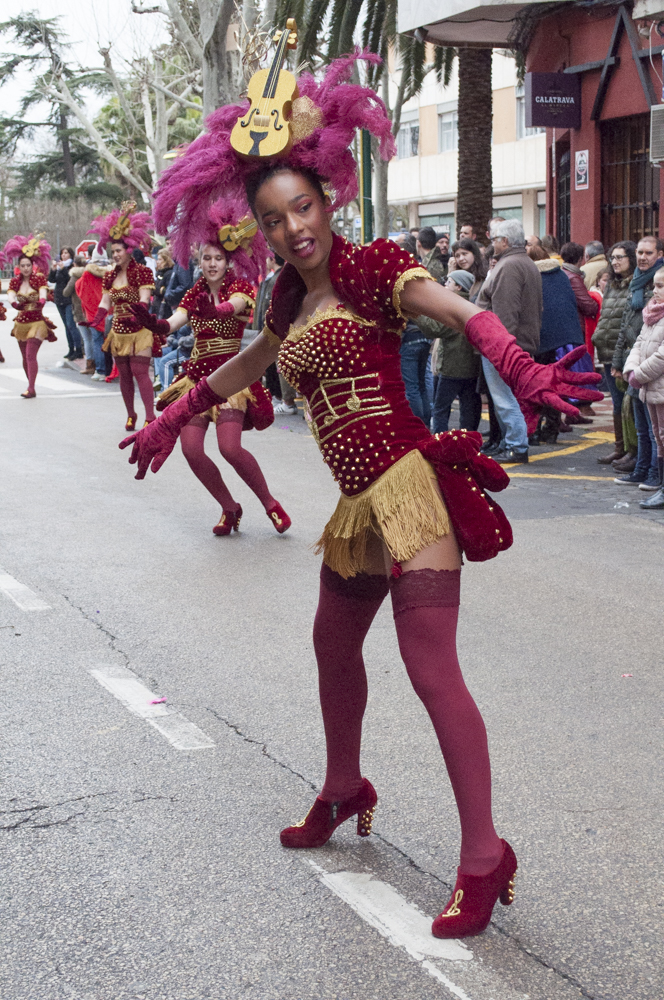 Domingo de Piñata: El Burleta repite dorado arlequín | MiCiudadReal.es
