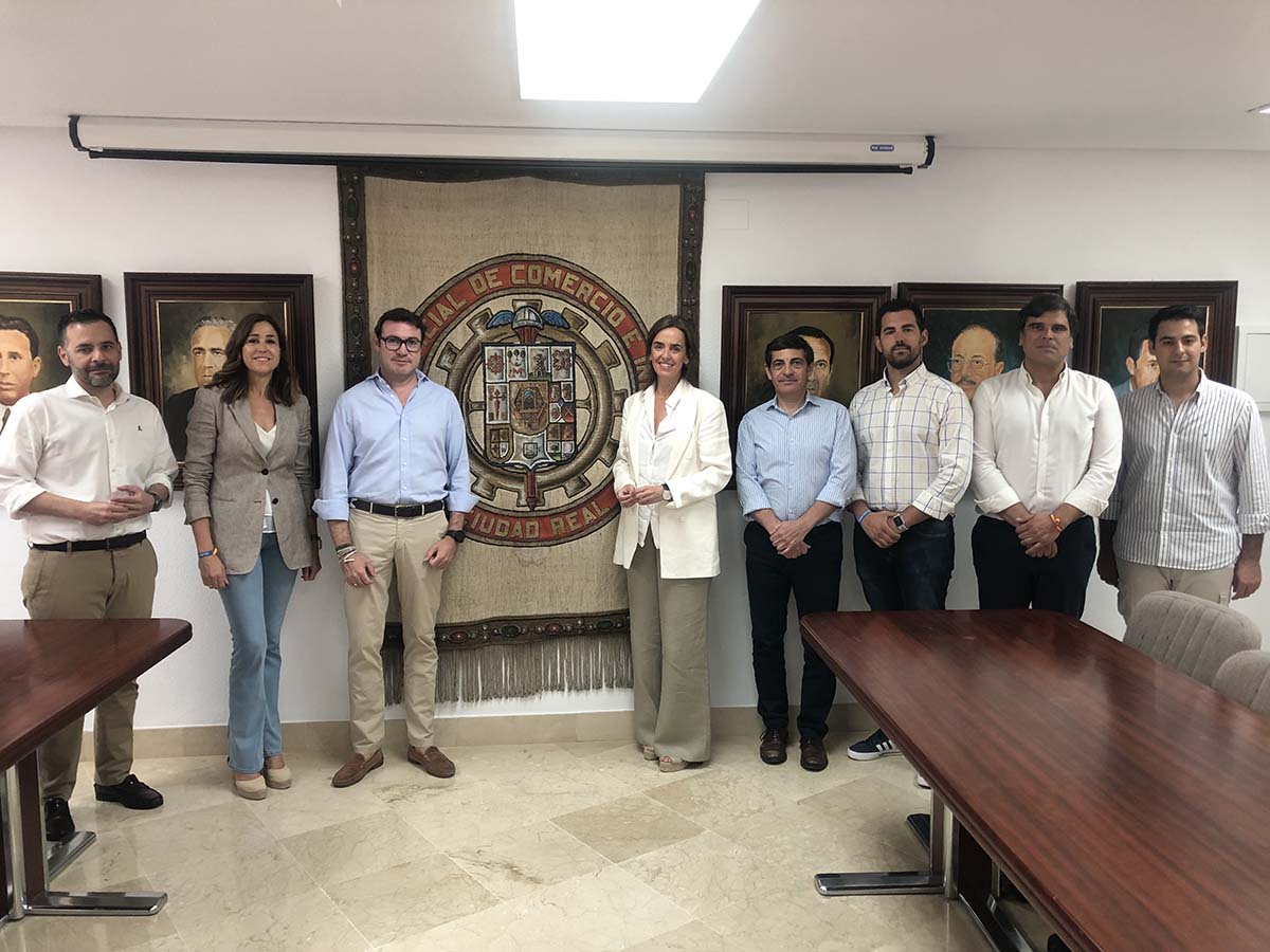 Fúnez: “Con Feijóo no habrá un gobierno frente a empresarios y ...