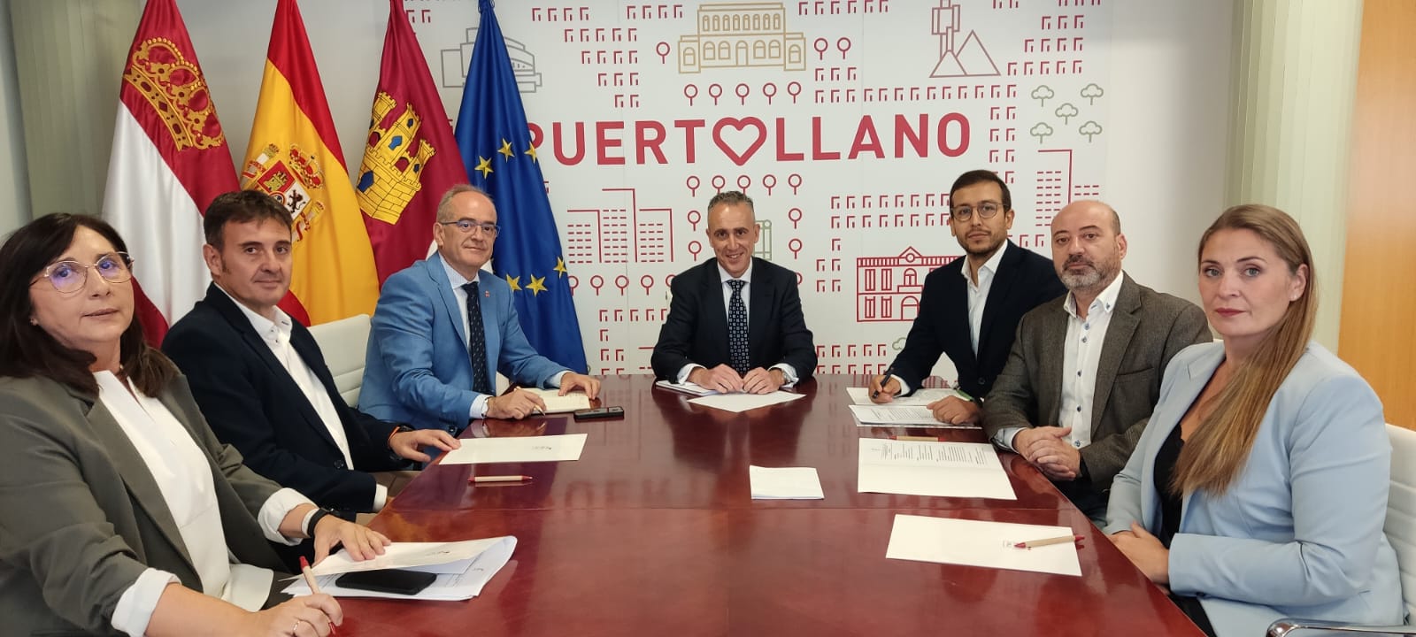 La patronal y el Ayuntamiento de Puertollano acuerdan modificar el horario de carga y descarga ...