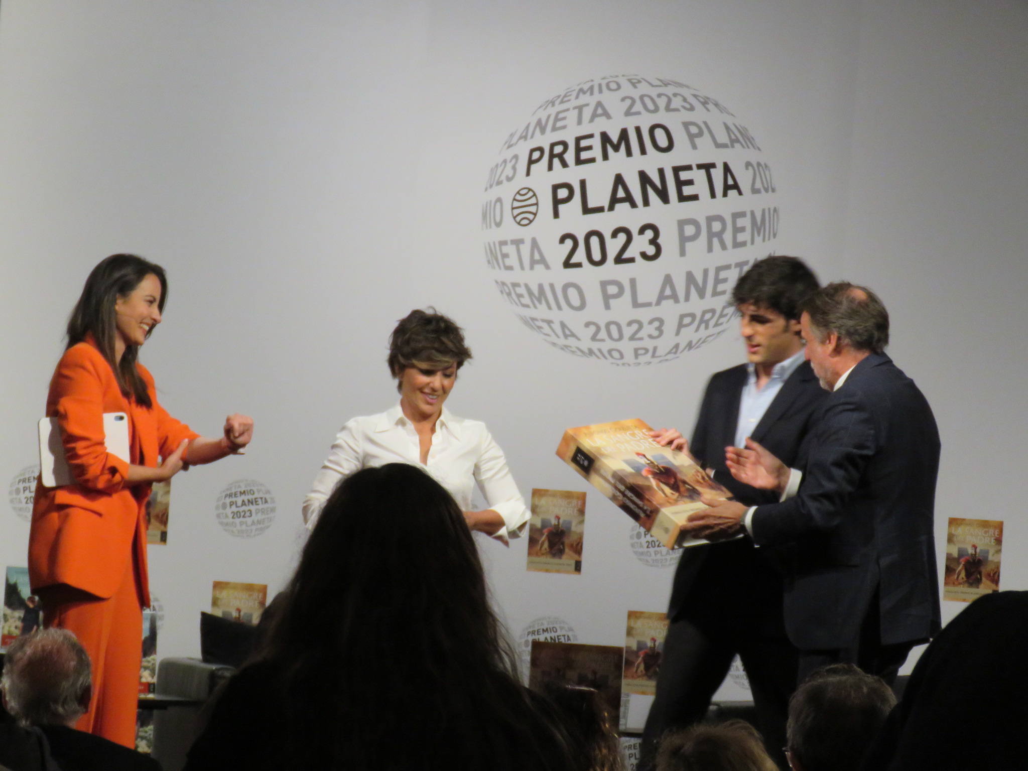 Presentación de las novelas ganadora y finalista del Premio Planeta ...