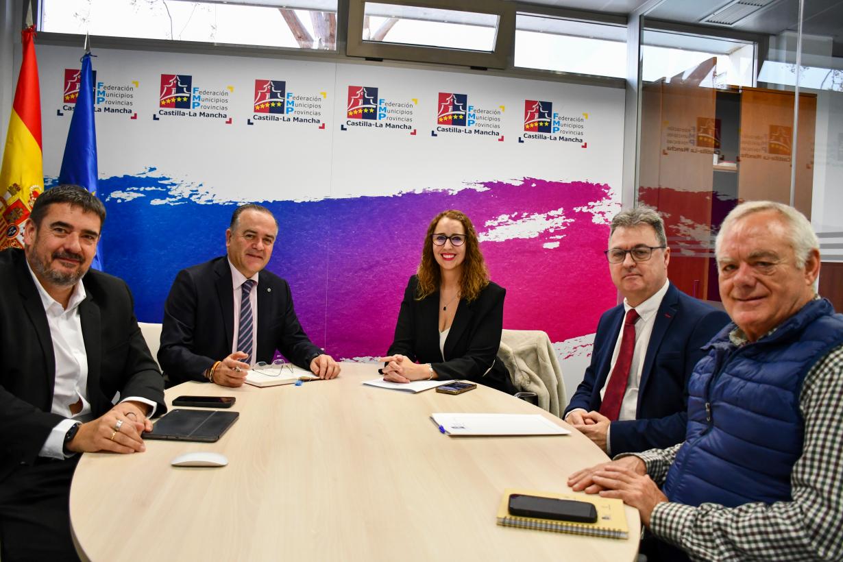 El Gobierno regional propone a la FEMP de Castilla-La Mancha la ...