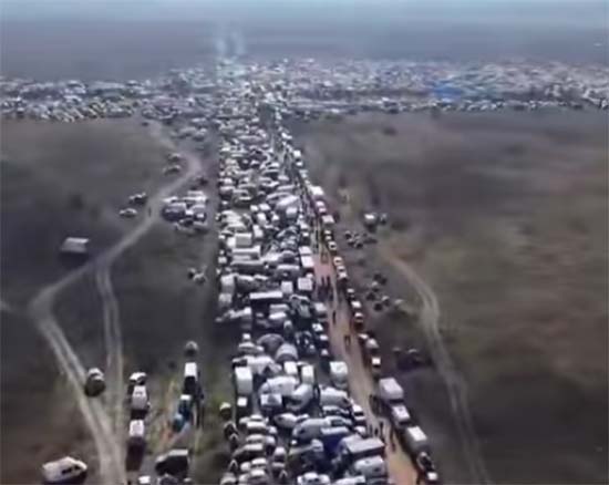Increíble panorámica ciberpunk de la rave más grande de Europa en ...