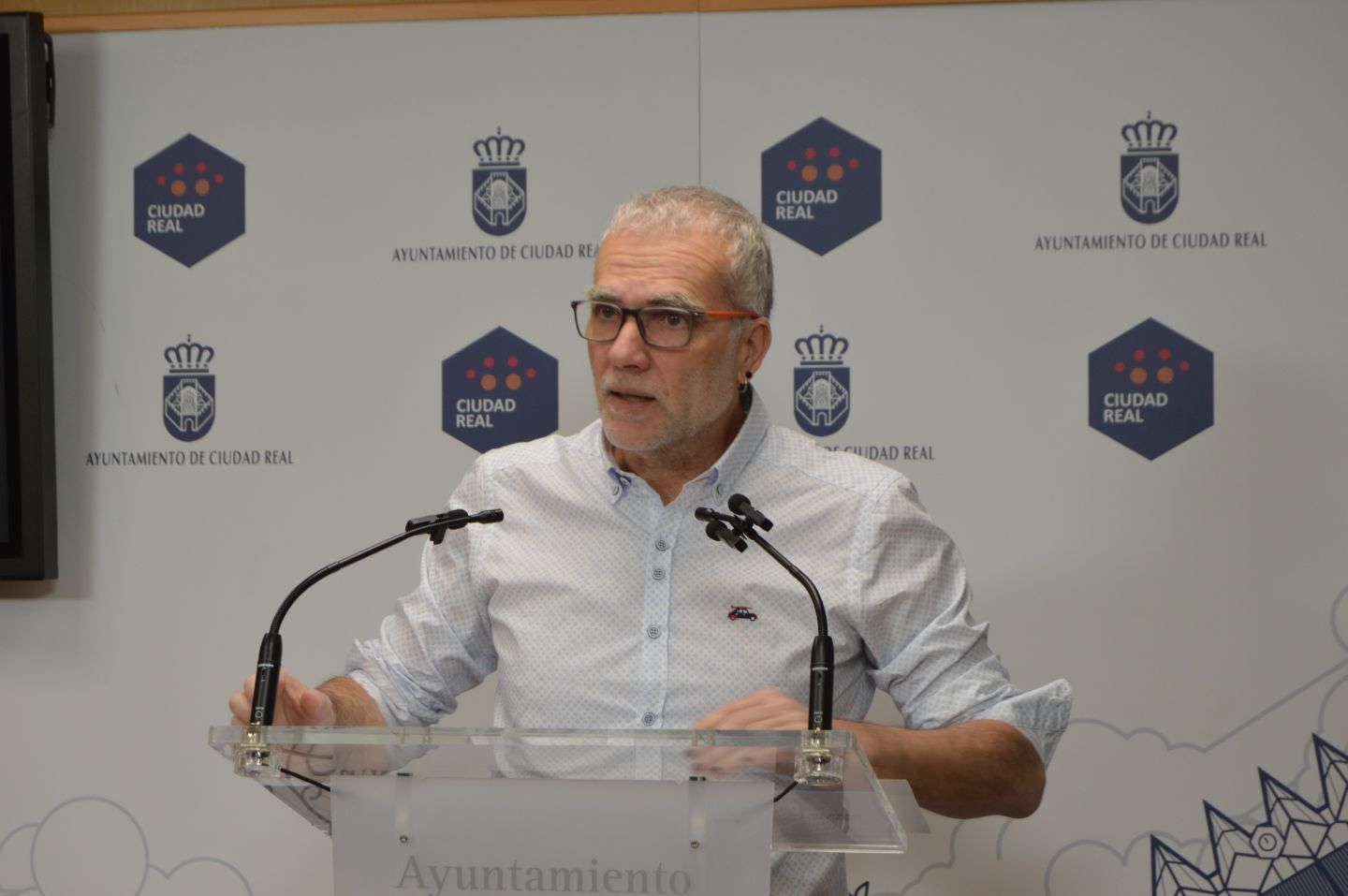 El PSOE critica que el PP pretenda externalizar el servicio de ...