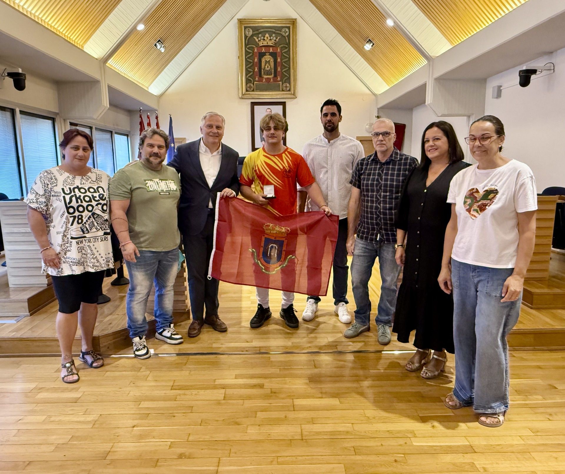 Homenaje en el Ayuntamiento a Ismael Fernández, Campeón de España ...