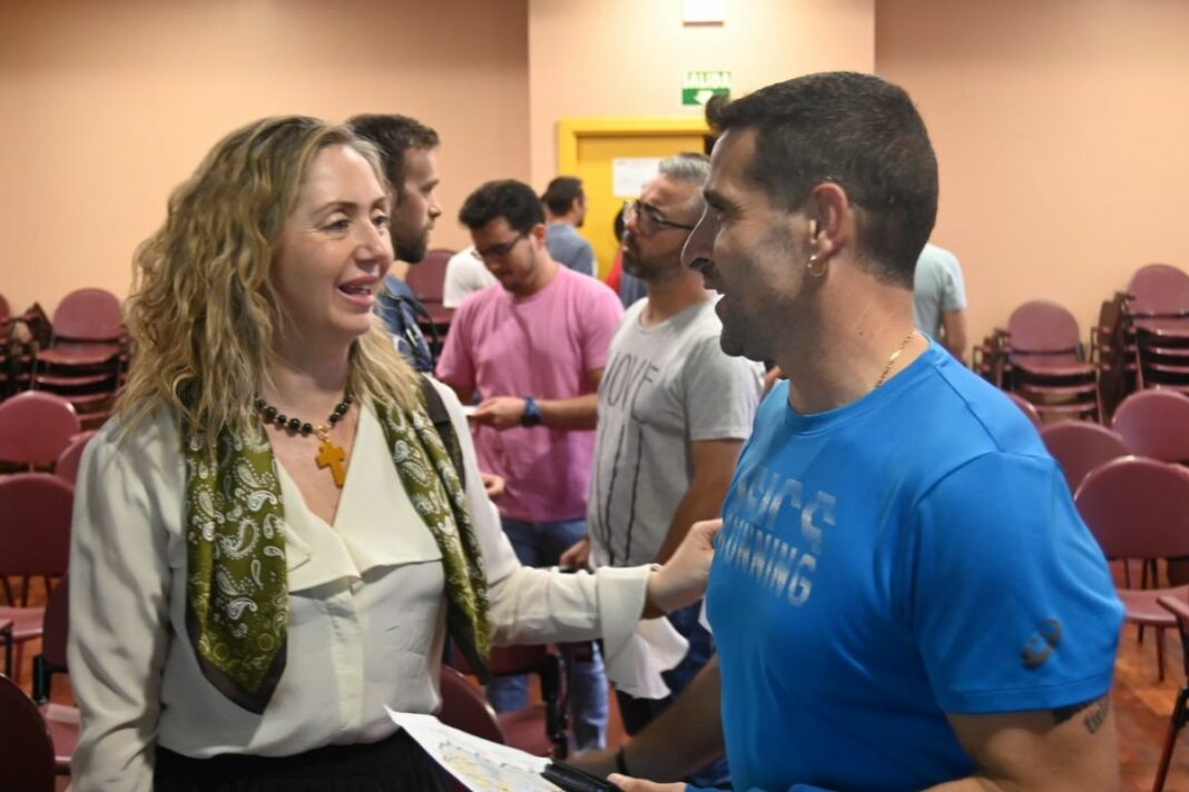 Patricia Saldaña (VOX) reafirma su compromiso con el deporte comarcal en el inicio de las Ligas ...